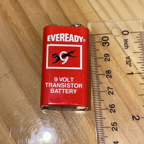 Vintage 1960's 9v Volt Eveready Transistor Battery Red With Black Cat ...