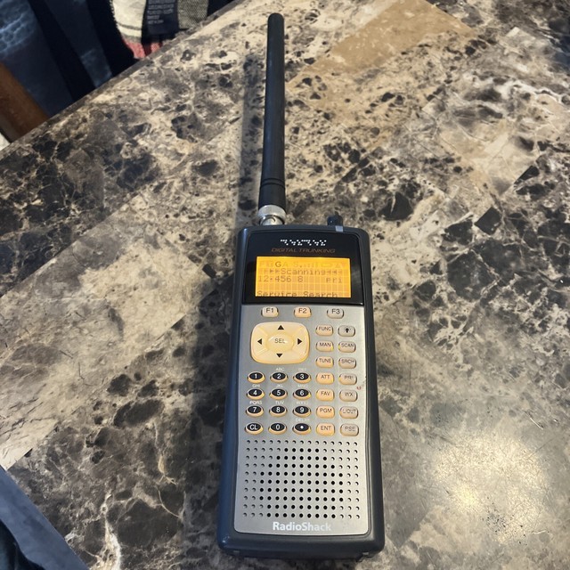 RadioShack Pro-106 Digital Trunking Scanner Radio Shack 20-106 for sale ...