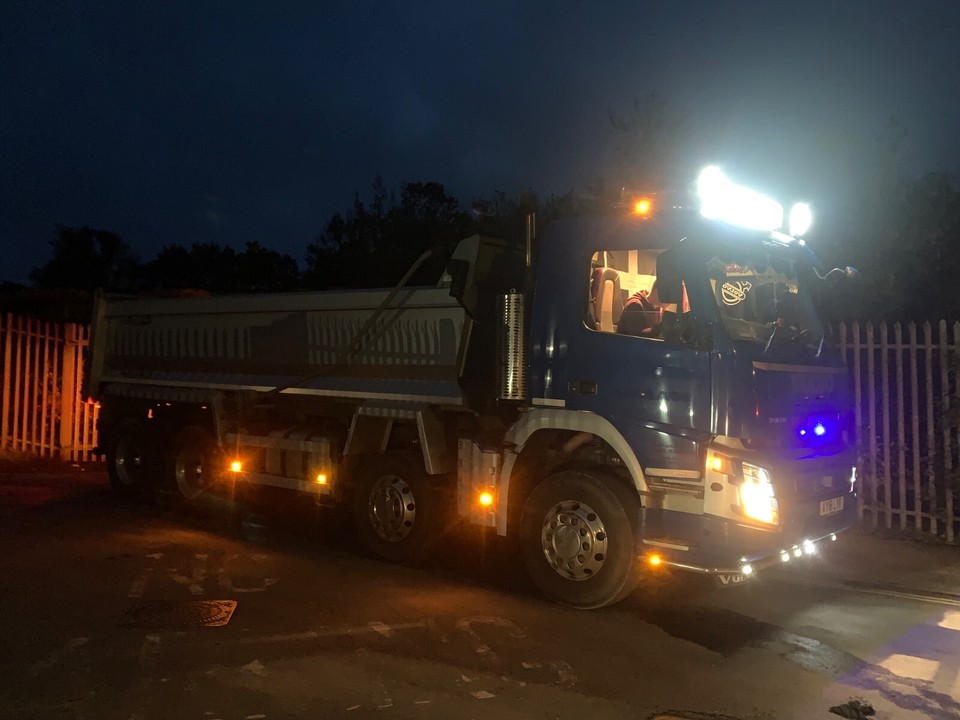 2018 VOLVO FMX420 8X4 32 T TIPPER (EURO 6) | eBay UK