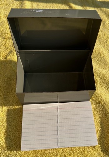 VINTAGE METAL INDEX CARD BOX WITH A FEW CARDS AS PICTURED | eBay