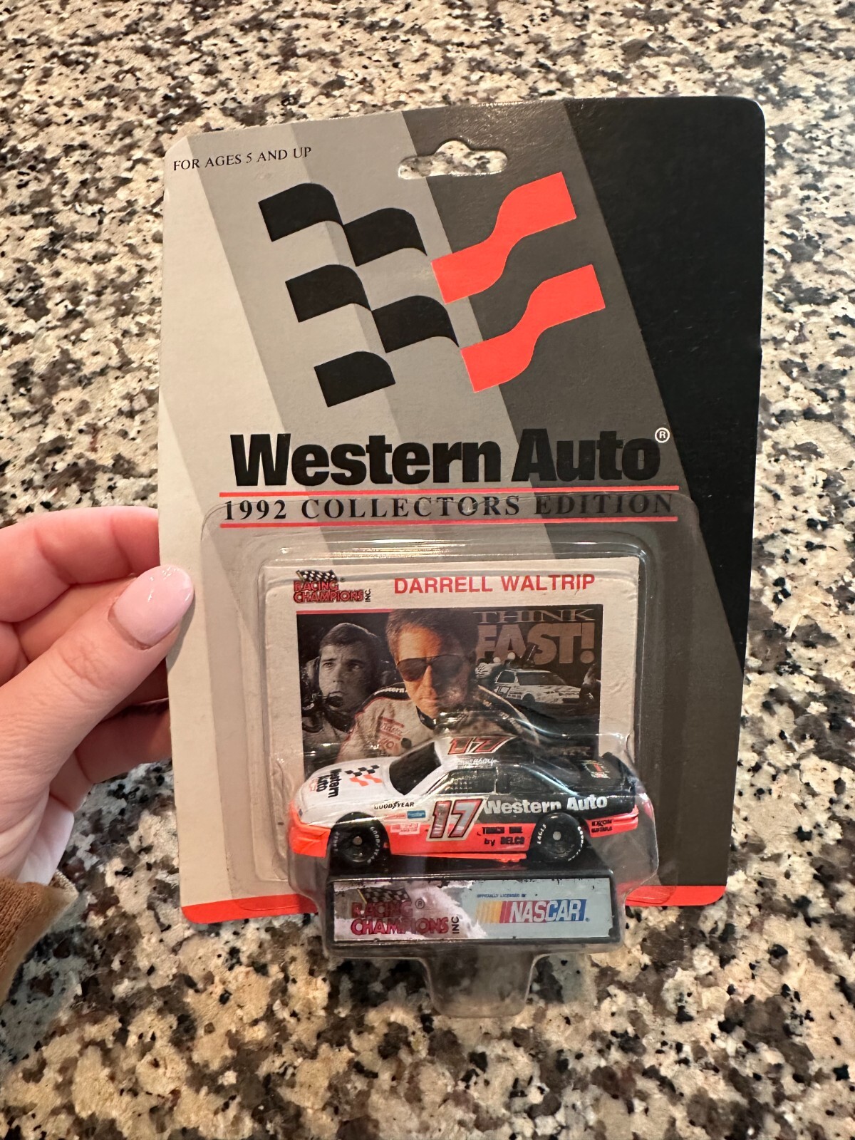 1992 Darrell Waltrip #17 Western Auto 1/64 Racing Champions Car + Card ...