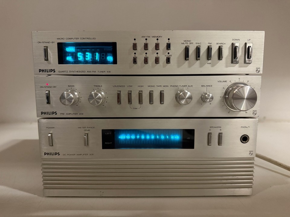 Philips 22AH109 Tuner / 22AH209 Pre-Amp / 22AH309 Power Amp Set ...
