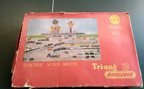Vintage TRIANG RD OO Gauge Model Goods Train Set BOXED & extra track ...