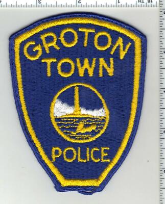 Groton Town Police (Connecticut) 2nd Issue Uniform Take-Off Shoulder ...
