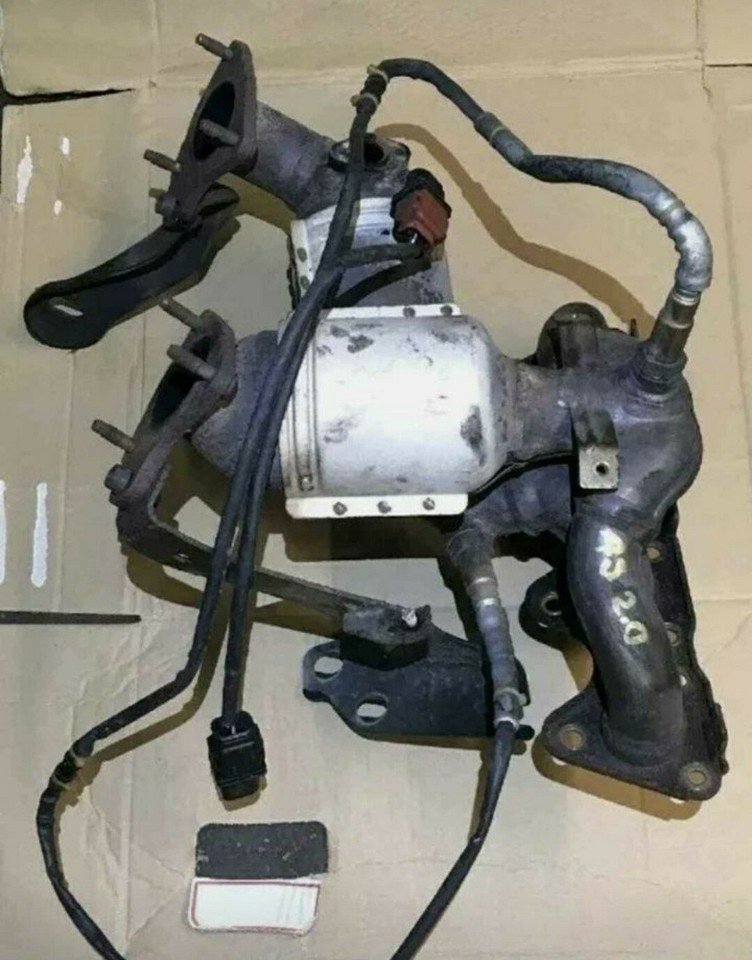 AUDI A3 8P FSI 2005 CATALYTIC CAT CONVERTER EXHAUST AXW ENGINE MANIFOLD ...