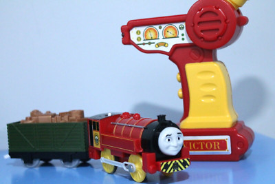 Thomas & Friends TrackMaster Remote Control VICTOR Train Engine FWD/REV ...