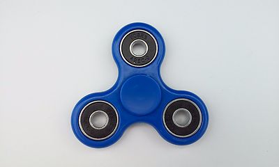 Fidget Spinner Triangular Spinne rBlue Handspinner Fingerspinner ...