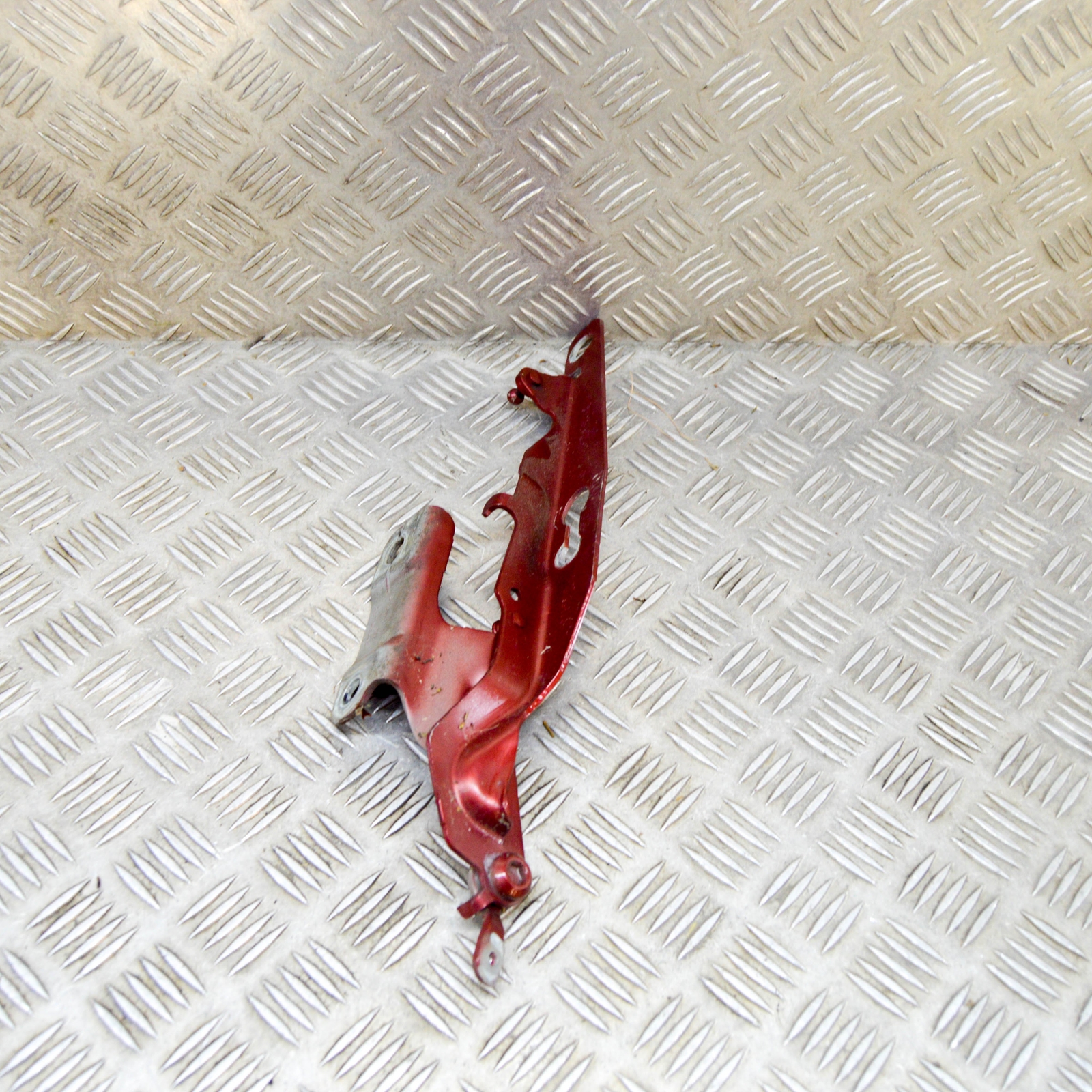 VOLVO XC60 MK1 D4 Motorhaubenscharnier vorne rechts 31385815 2.0D 133kw ...