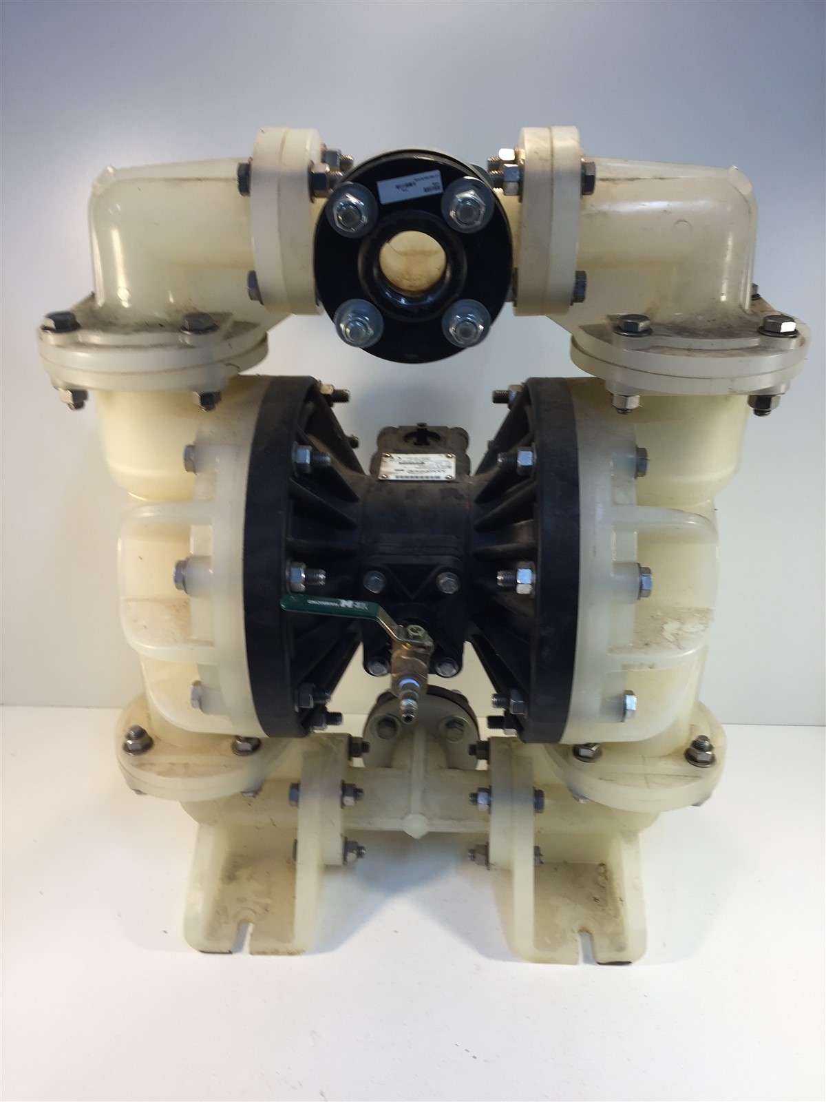 Sandpiper S15B3PBPPAS000 Non-Metallic Diaphragm Pump 1-1/2" Top ...