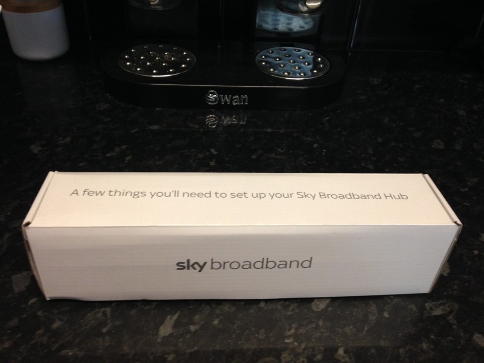 Sky Broadband Q Router 4.2 hub WiFi Model SR203 Latest model, BOXED ...