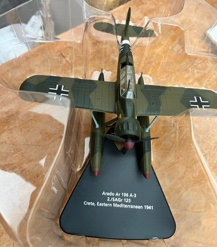 ModelZone (Oxford Aviation) 1:72 diecast Arado AR 196 (Floatplane ...