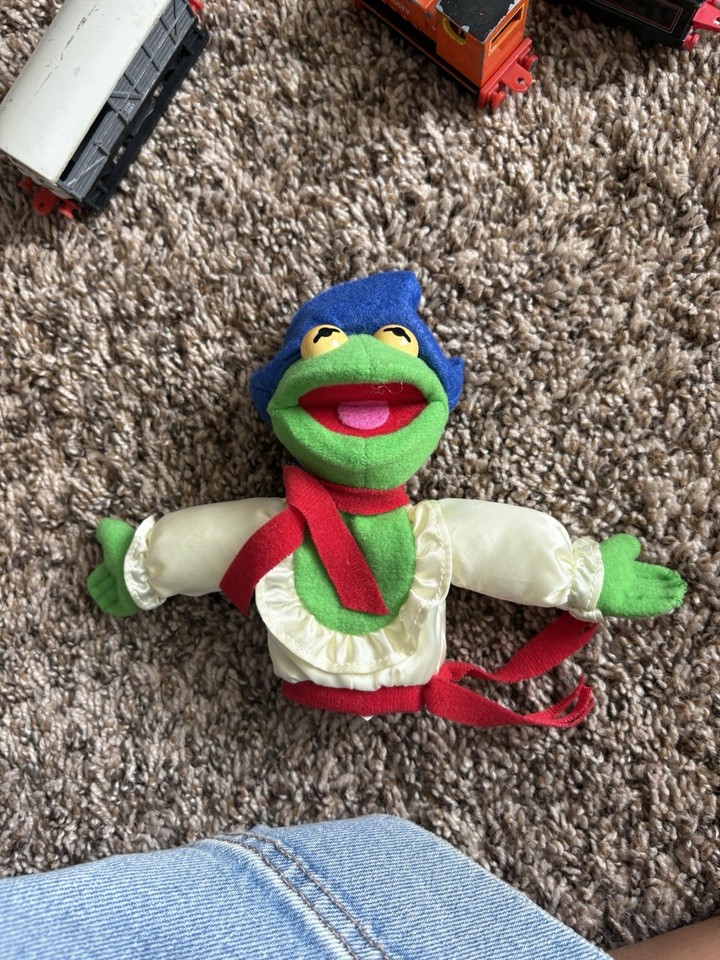 VTG Captain Kermit The Frog Muppet Treasure Island Finger Puppet Disney ...