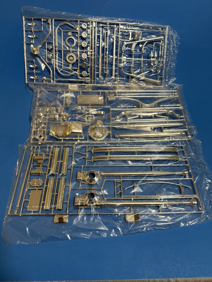 Vintage BIG! '32 Ford Street Rod! 1/8th Scale! Monogram Model Kit Deuce ...