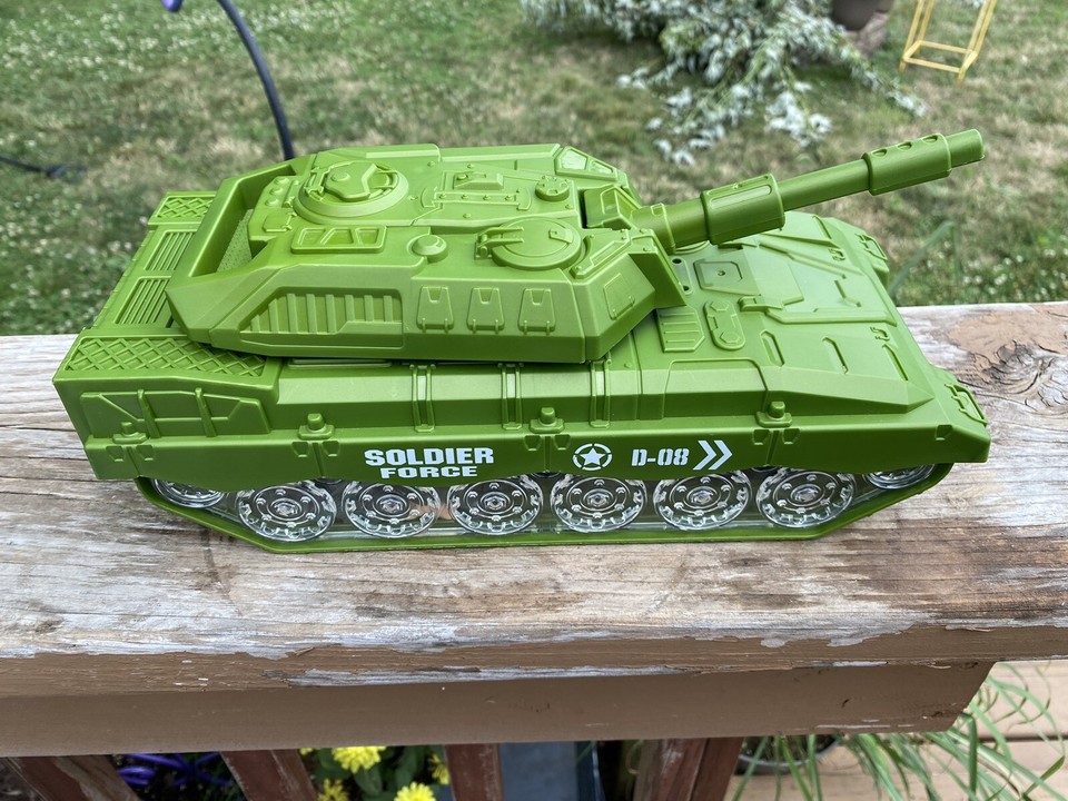 Soldier Force Green Army Vehicle D-08 Carry Case With Army Men/ Soldier ...