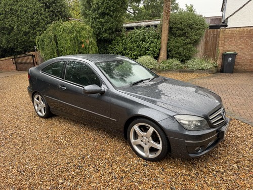 Rare MERCEDES CLC 350 V6 AMG 272 bhp 7 Speed FSH full option Low miles ...