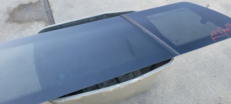 ARE CAMPER SHELL SIDE WINDOW GLASS OEM FACTORY LH DRIVER SIDE 86" 1/2 ...