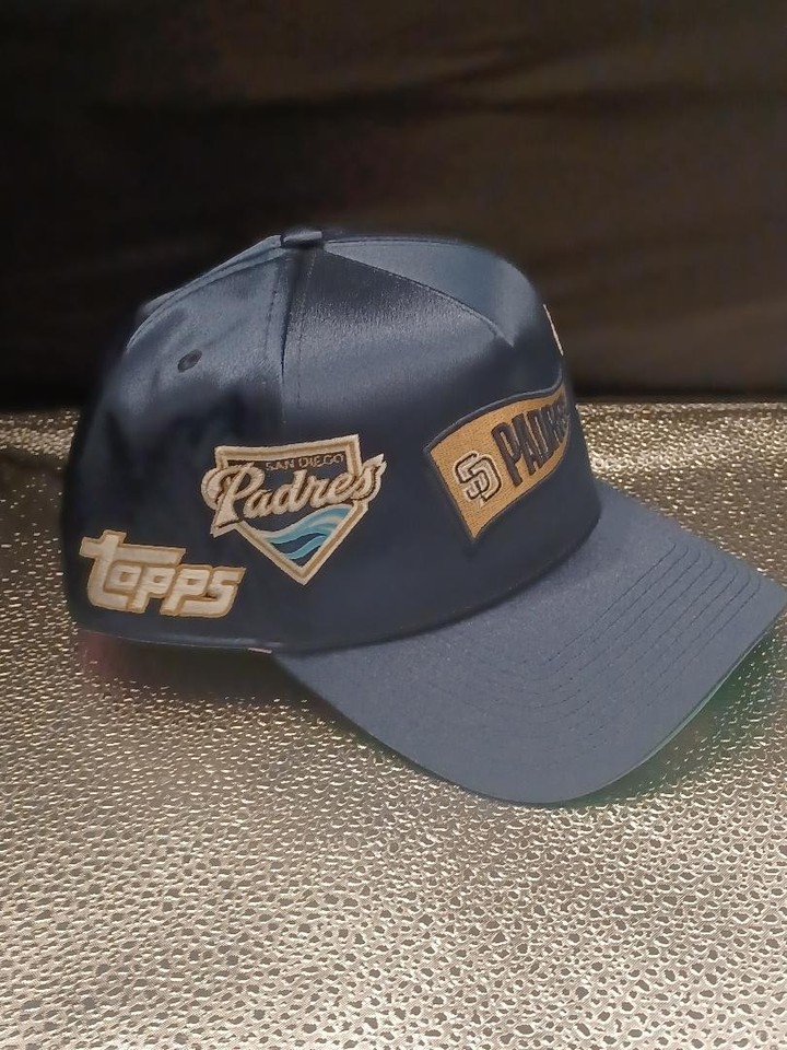 Lids Topps Mitchell & Ness Players Chase Series 2 Trevor Hoffman ...