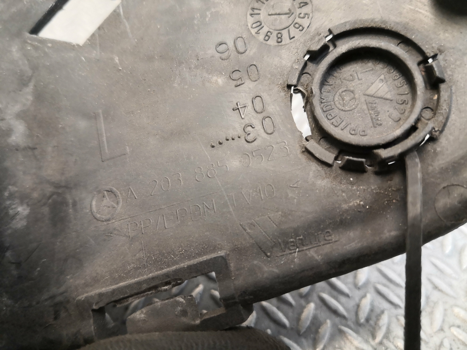 MERCEDES BENZ C W203 Front Bumper Left Foglight Grill 2038850523 | eBay