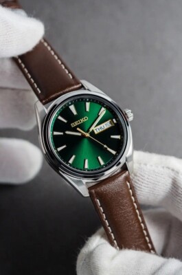 Seiko SUR449P1 Neo Classic Green Analog Brown Leather Quartz Men's ...