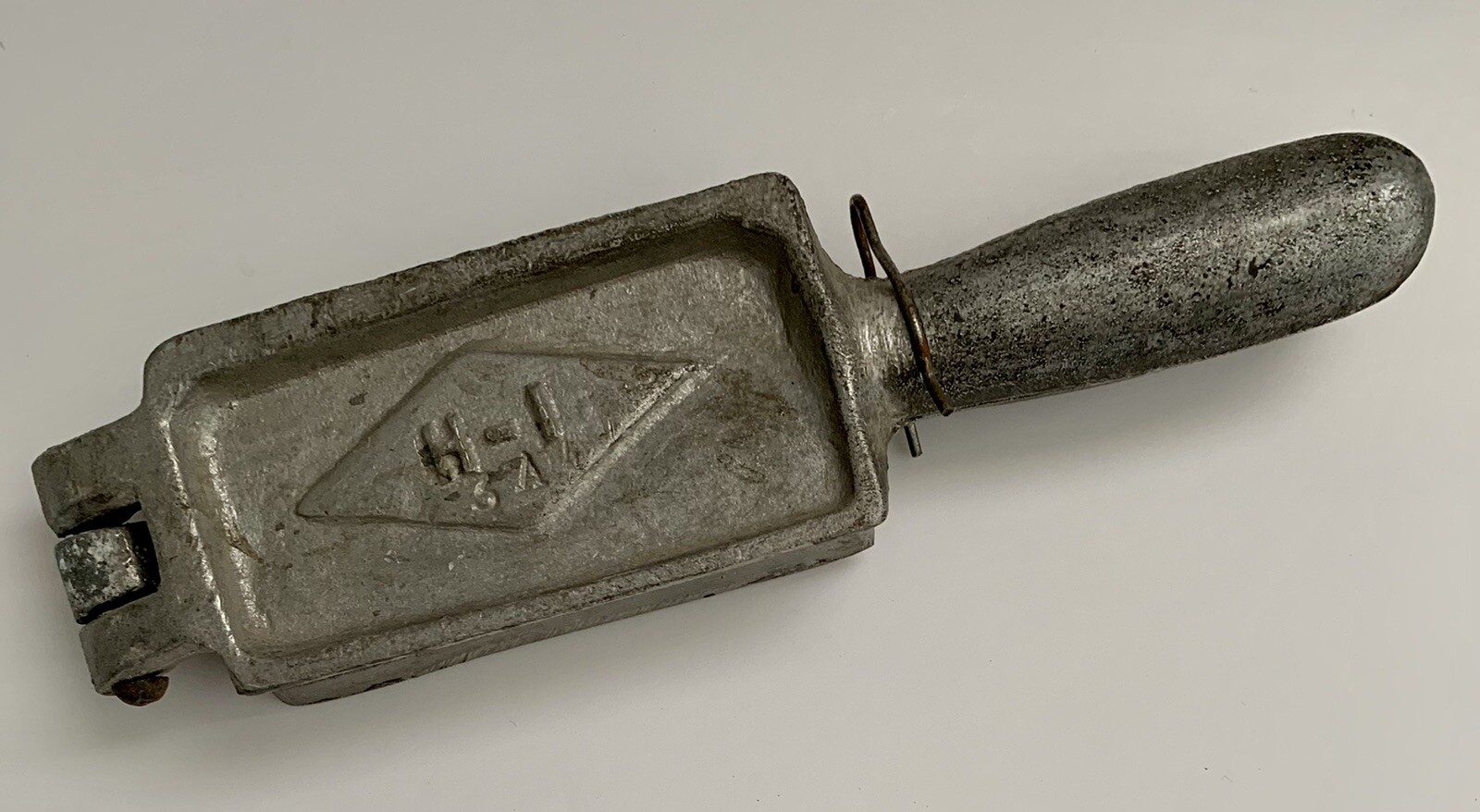 Vintage Fishing Lead Weight Mold H-1 3-A | eBay