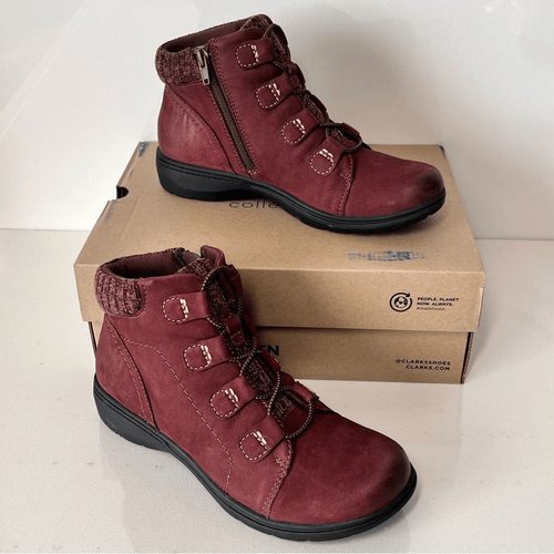 Clarks Collection Carleigh Jade Leather & Knit Ankle Boots Size: 8 | eBay