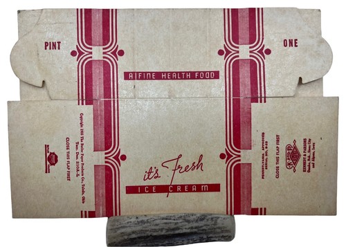 Vintage 1935 It's Fresh Ice Cream One Pint Flat Wax Cardboard Container ...