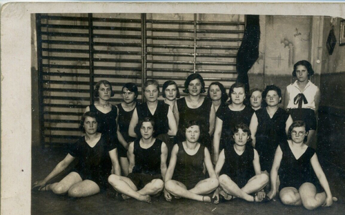 Vintage Pretty Bikini Weird photo Beautiful girl girls Sport Atlete ...