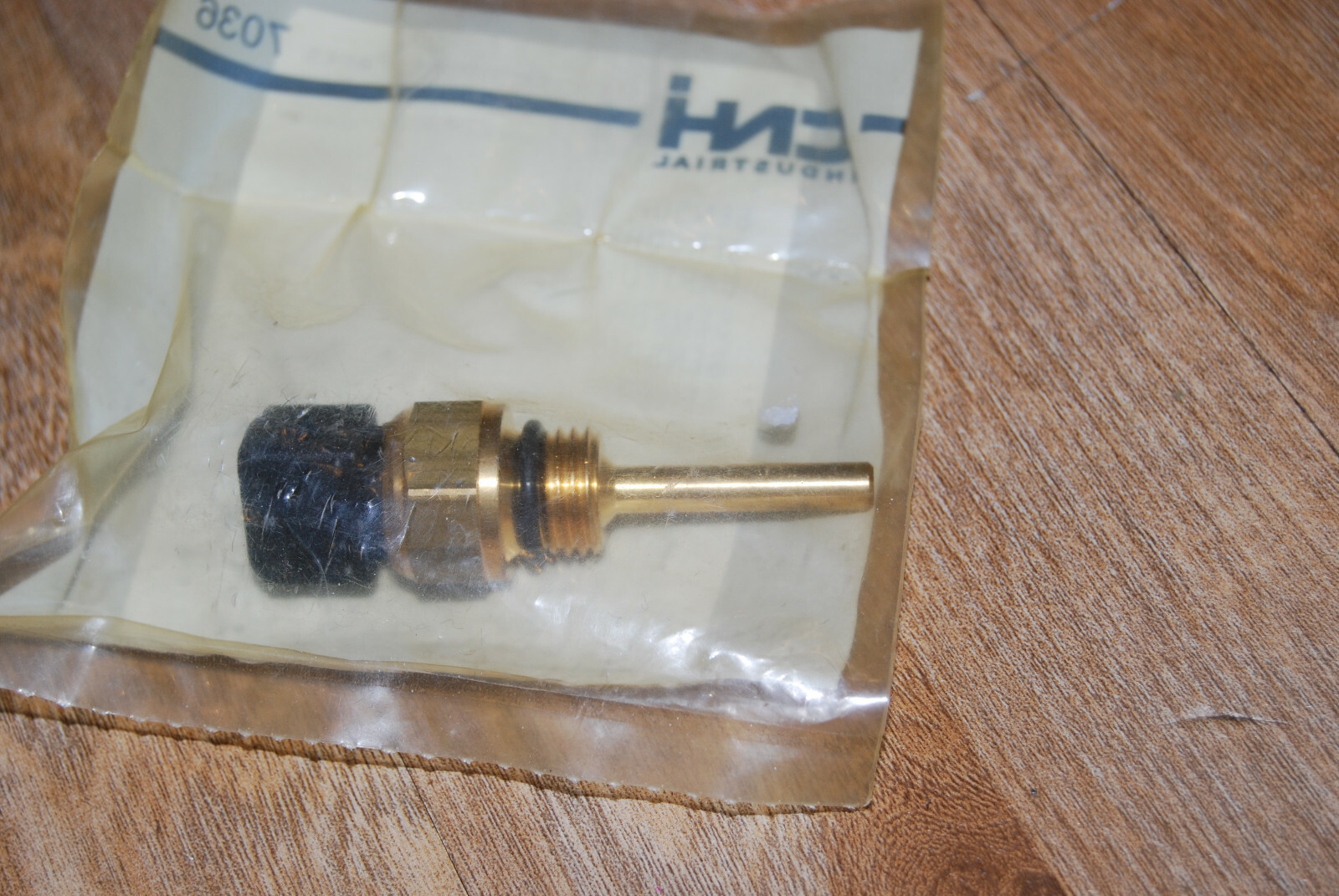 Genuine CNH 87712669 Water Temp Sensor/ Sender Case IH 1221F, 521F ...