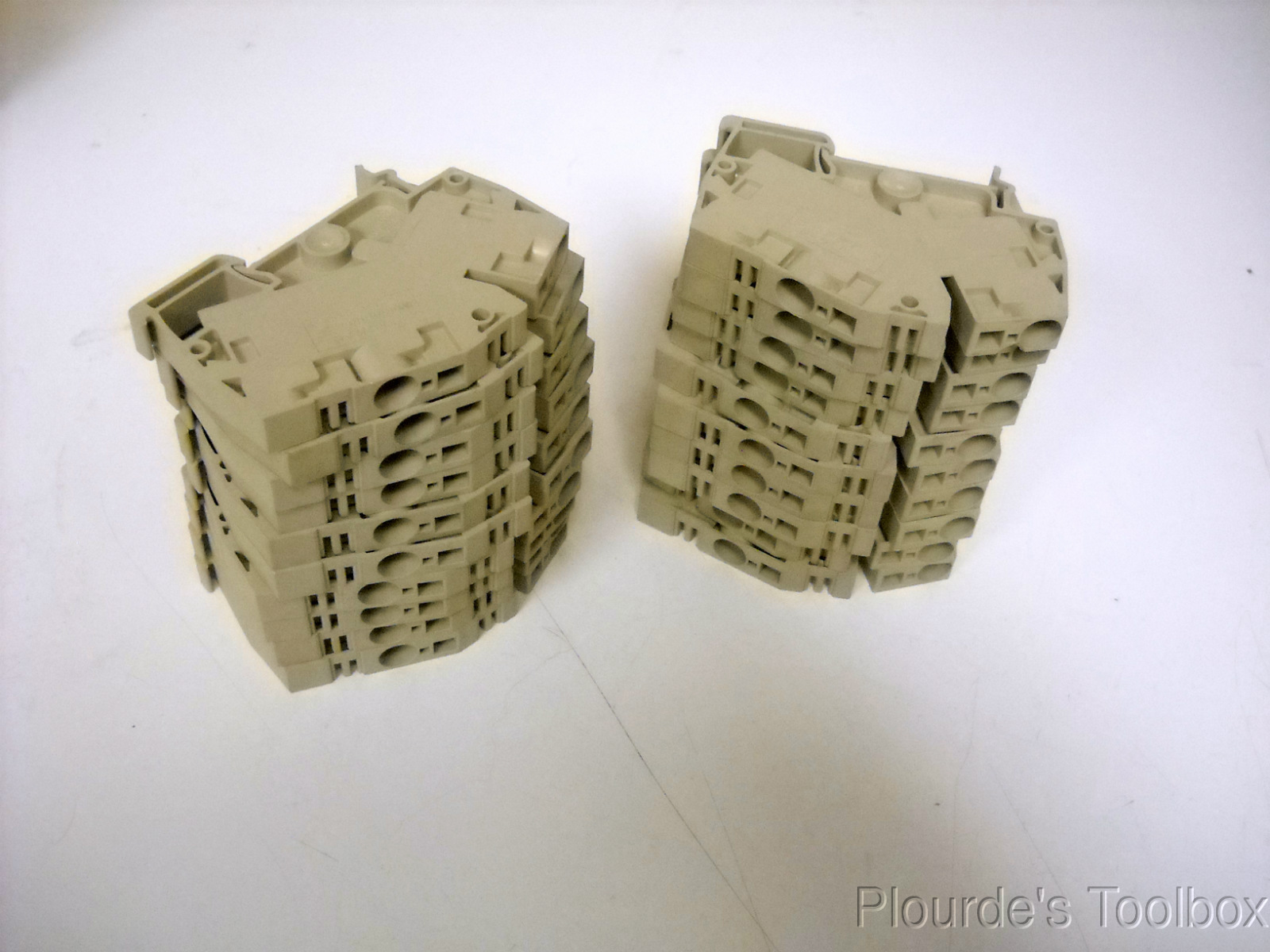 New Lot of (20) Weidmuller ZDU 6-2/2AN Beige Terminal Blocks, 800V, 41A ...