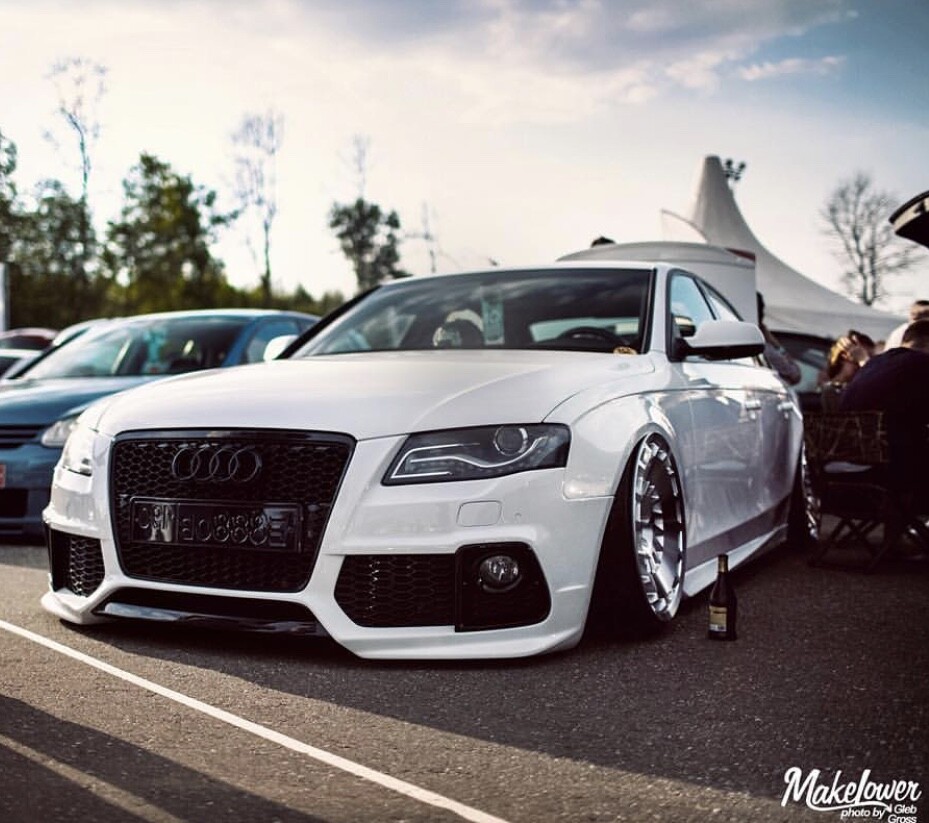 Slammed Audi A4 B8