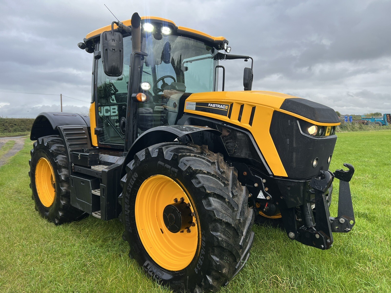 JCB FASTRAC 4220, 65kph, Tractor, 2015, Plant, High Speed, Trailer ...