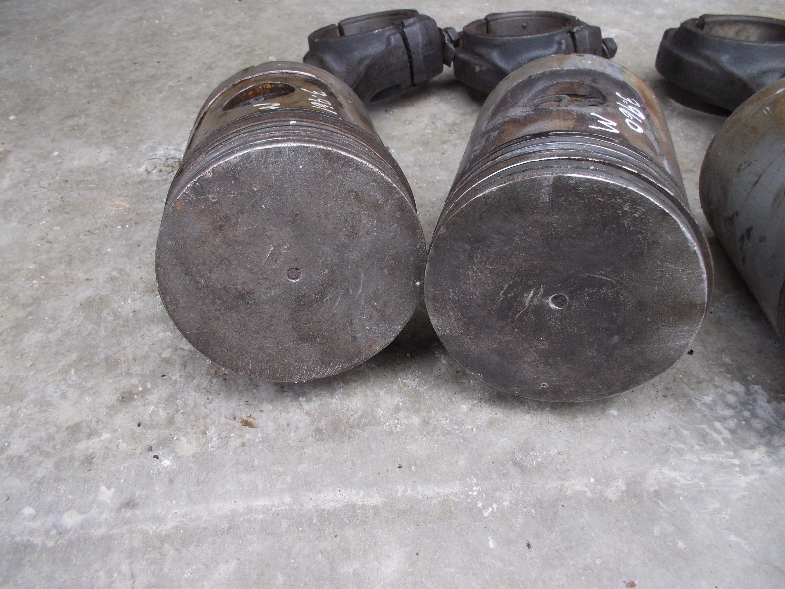 Farmall M MV tractor engine motor pistons piston rods rod rings | eBay