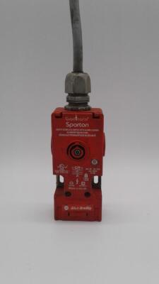 Allen-Bradley Guard Master Safety Interlock Switch IEC 947-5-1 440G ...