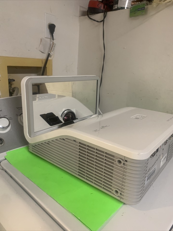 SMART LightRaise 60wi2 DLP Projector WXGA Ultra Short Throw (UST) LAN ...