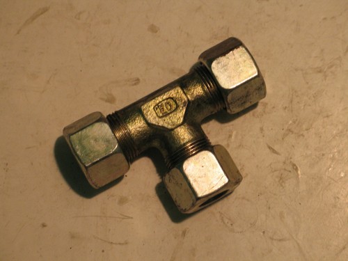 NEW EO EMERTO PARKER T16S-CF UNION TEE 16MM TUBING P6292 | eBay