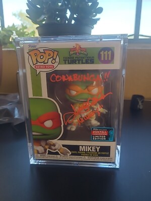 Funko Pop! Retro Toys TMNT Power Rangers Mikey #111 Fall Con Exclusive ...