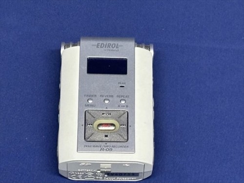 EDIROL Roland R-09 24 bit Wave MP3 Recorder Digital Audio USB Power ...