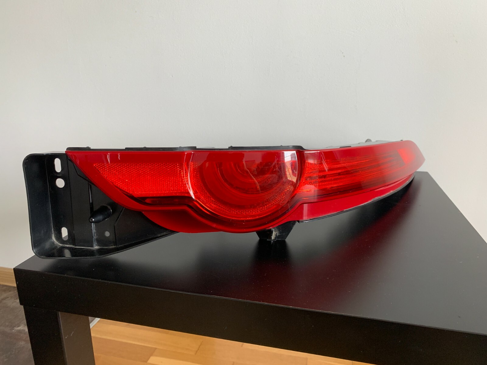 GENUINE OEM | 2014 - 2017 Jaguar F-Type LED Tail Light (Right/Passenger ...