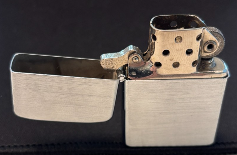 Vintage, ZIPPO LIGHTER / 3 BARREL HINGE / UBRANDED (Box, No Spark, Dent ...