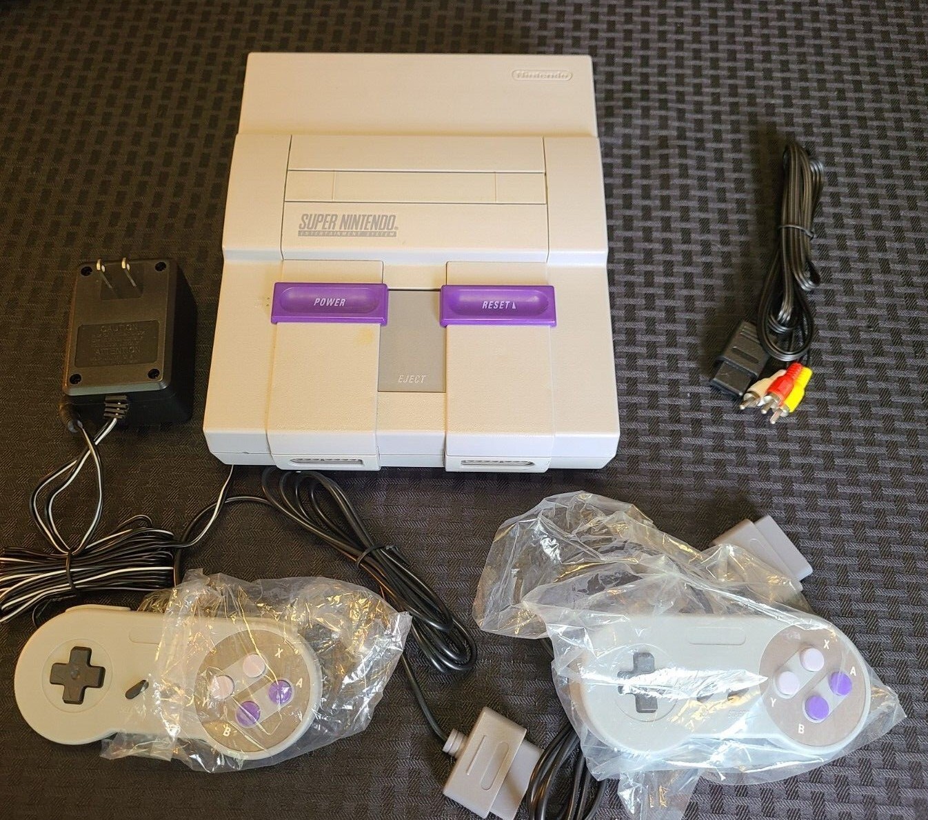 Super Nintendo SNES System Console With 2 Controllers, AC & A/V Cords ...
