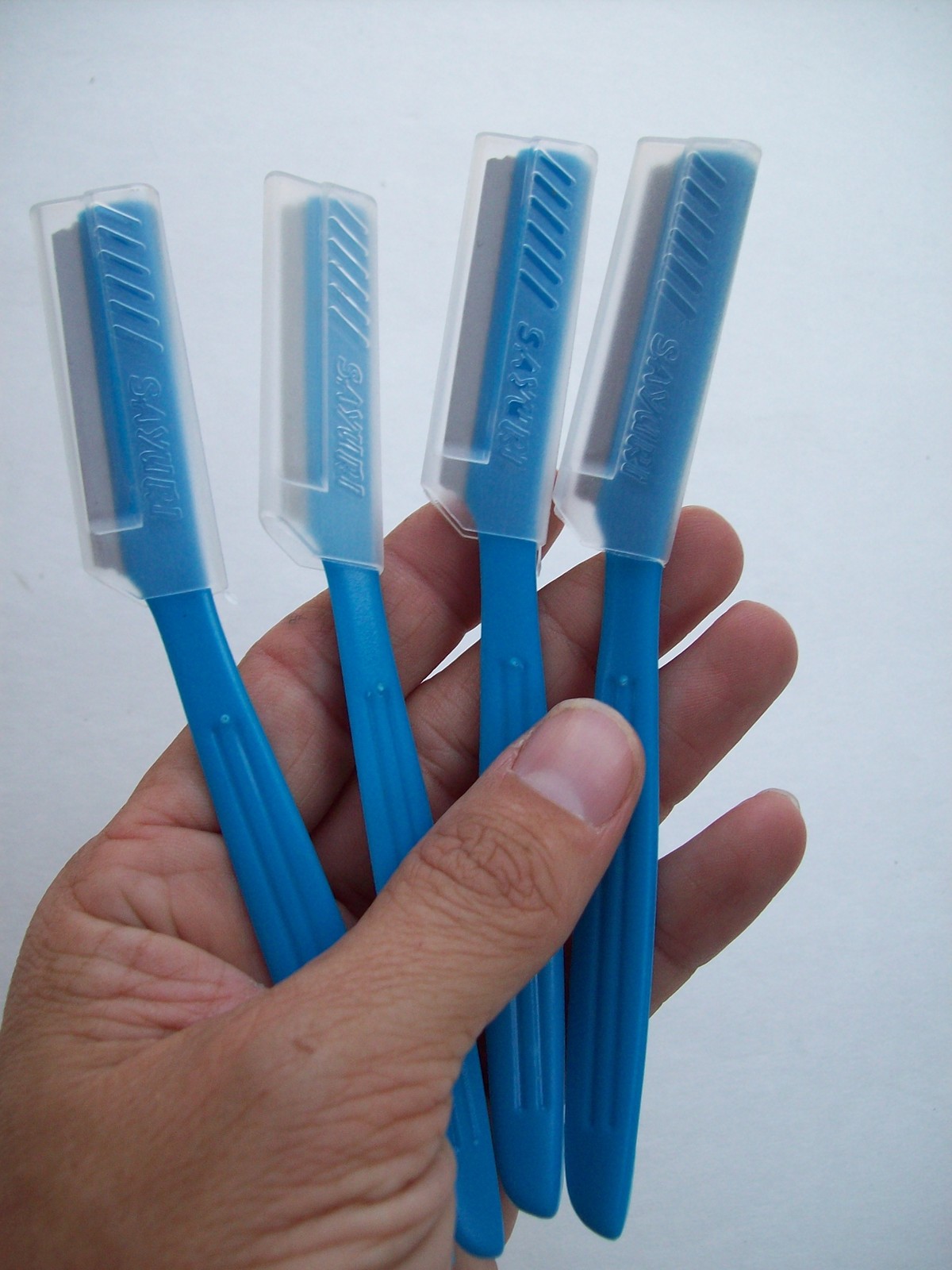 SAYURI RAZORS LOT OF 4, BLUE PLASTIC HANDLES, STAINLESS BLADES! 5 3/4 ...