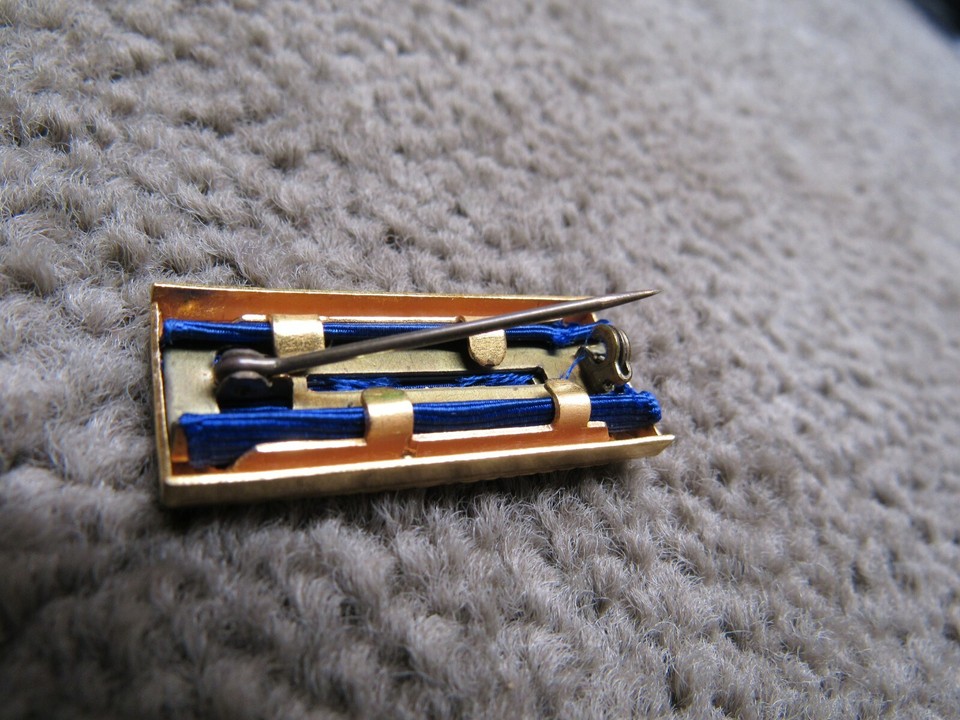 US WW2 Presidential Unit Citation Pin Back Original In govt Paper NOS ...