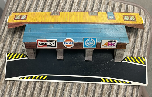 Vintage AFX Aurora Slot 1970s HO Scale Pit Stop Garage Building ...