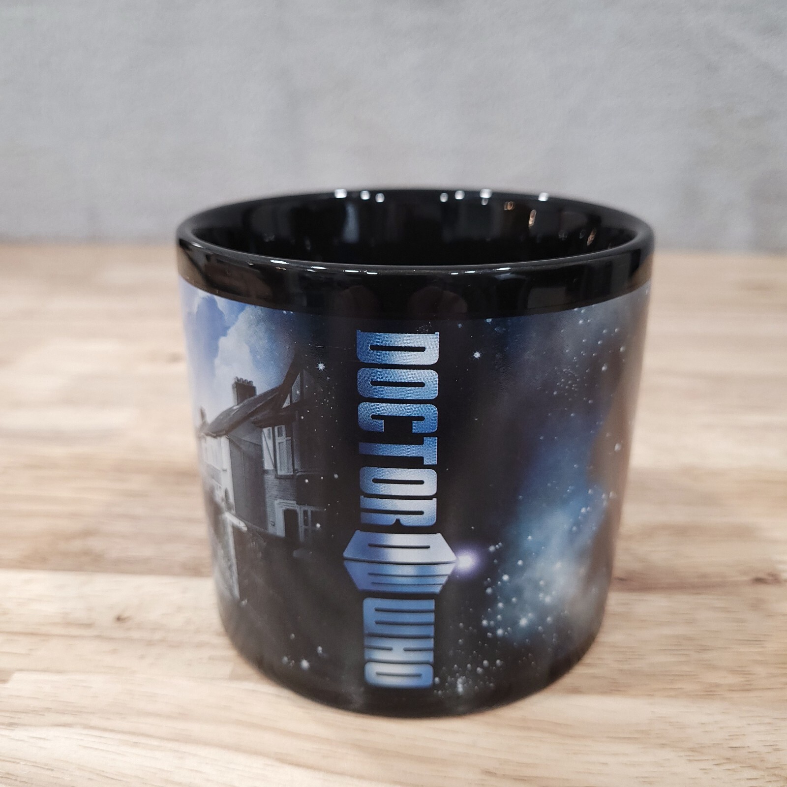 Doctor Who Coffee Mug Disappearing Tardis 12 oz Unemployed Philosophers ...