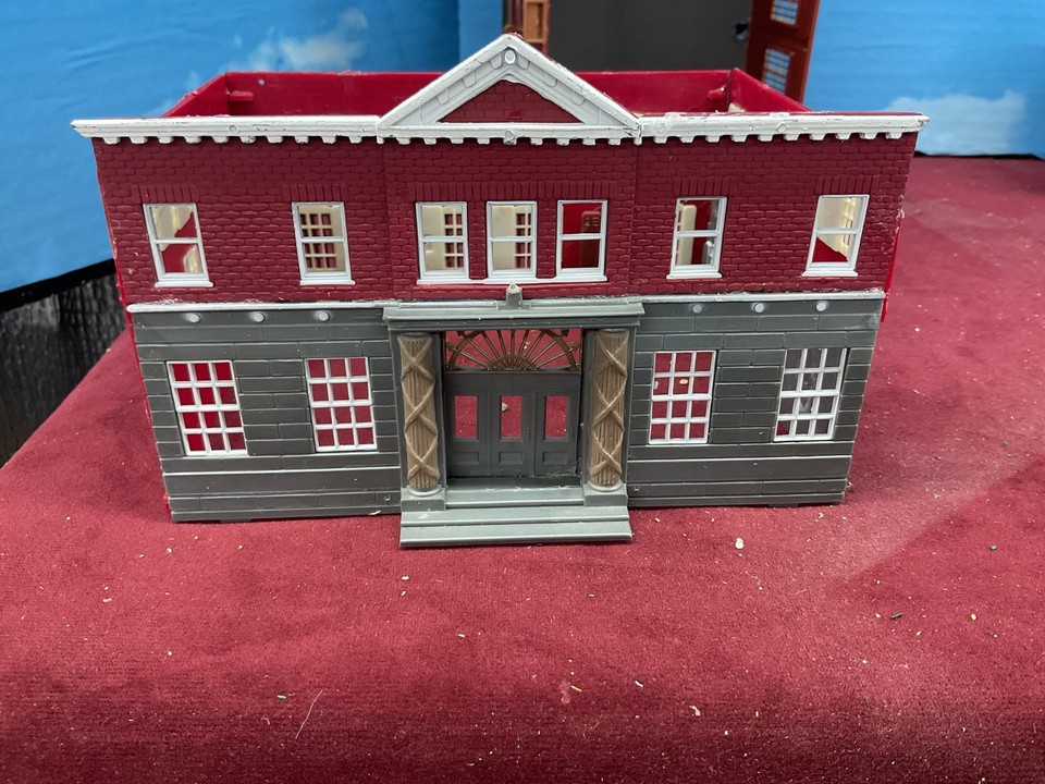 3 COMMERCIAL AND INDUSTRIAL HO SCALE BUILDINGS KIT BASH FIX IT UP | eBay