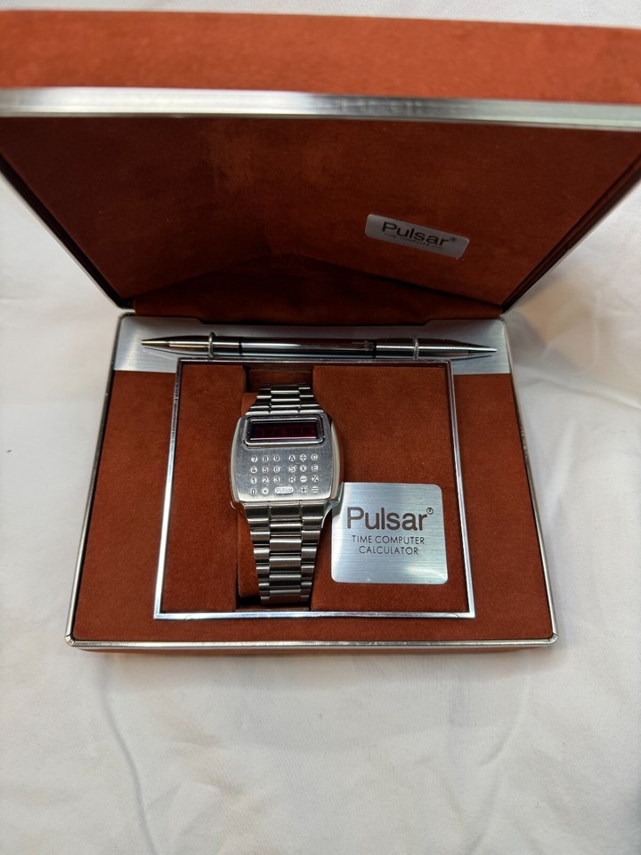Pulsar 902 LED calculator watch, complete set, works well | eBay