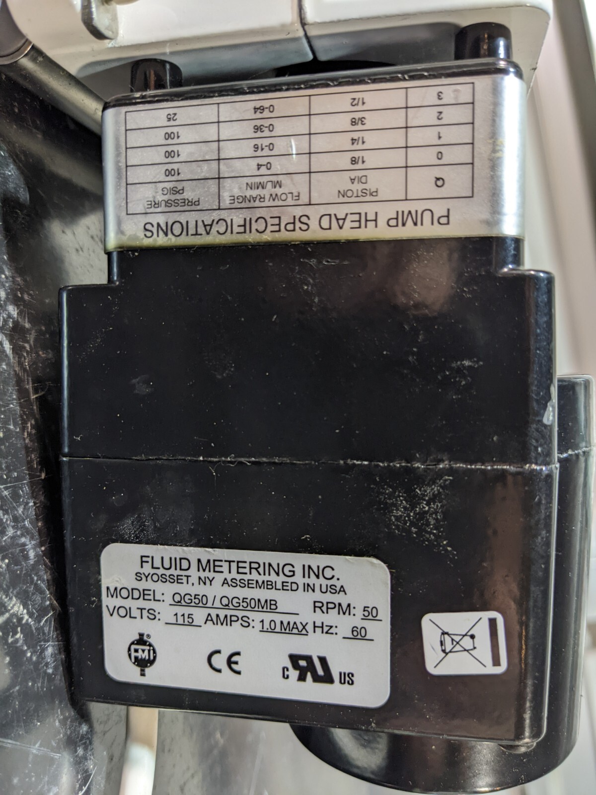 Fluid Metering Inc. FMI QG50MB CERAMPUMP Pump Drive with Cracked Pump ...