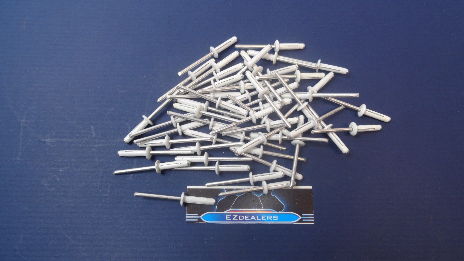 Exploding Smal Head WHITE Rivets Pop Rivet 50ct 3/16" Tri-fold ,IMCA ...