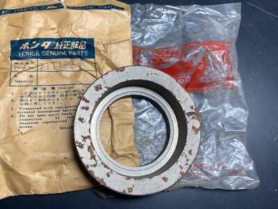HONDA DREAM C70 C71 CS71 C75 C76 CS76 HOUSING LEFT CRANK BEARING / NOS ...