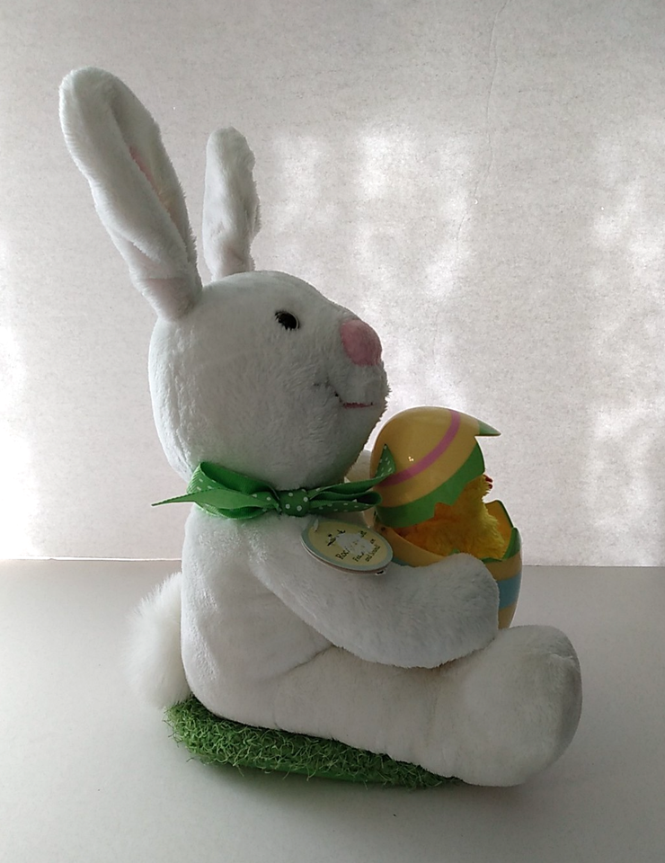 Hallmark Animated Easter Bunny Rockin Rabbit Motion Sound 13 In Plush ...